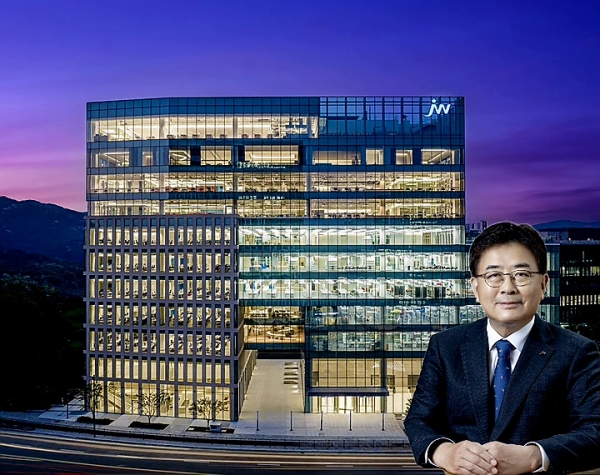 신영섭 JW중외제약 대표, 올해도 최대 실적 견인한다