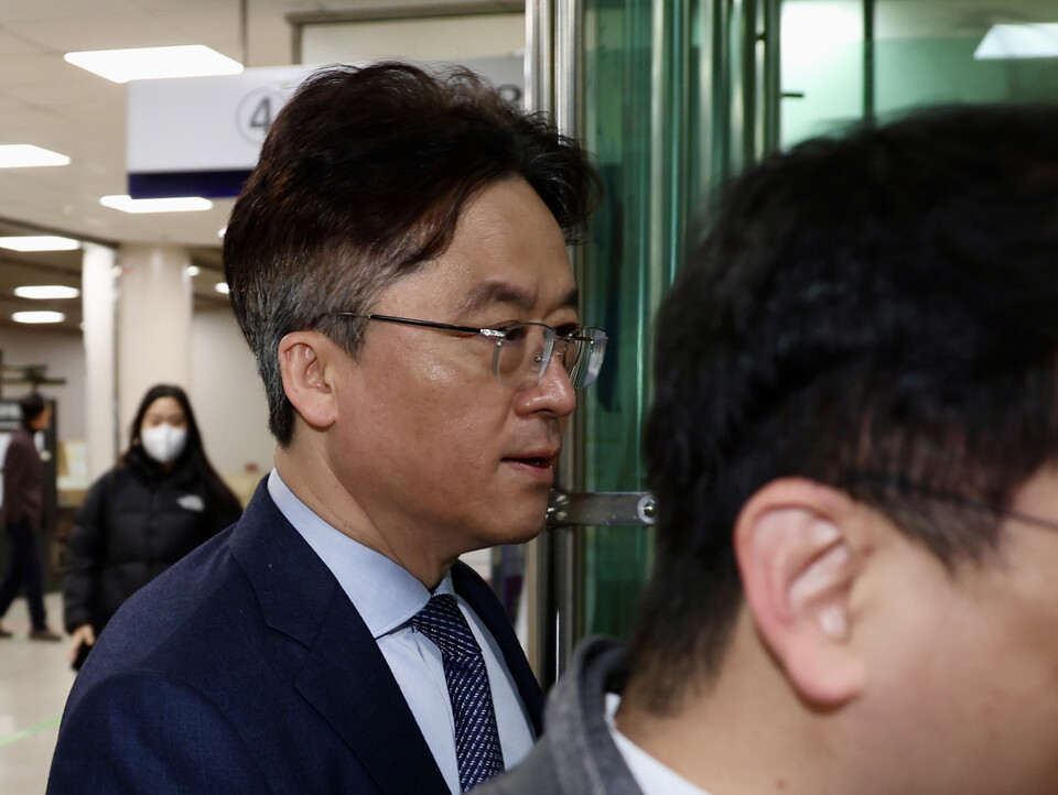 박현종 bhc 전 회장, 윤홍근 BBQ 회장 라이벌서 몰락까지